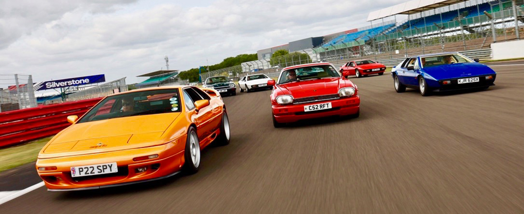 Golden Years for Jaguar and Lotus Icons at Silverstone Festival ...